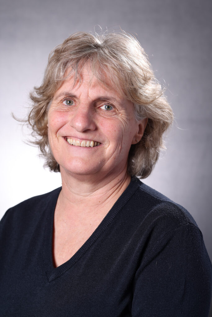 Staff – Newton Tony